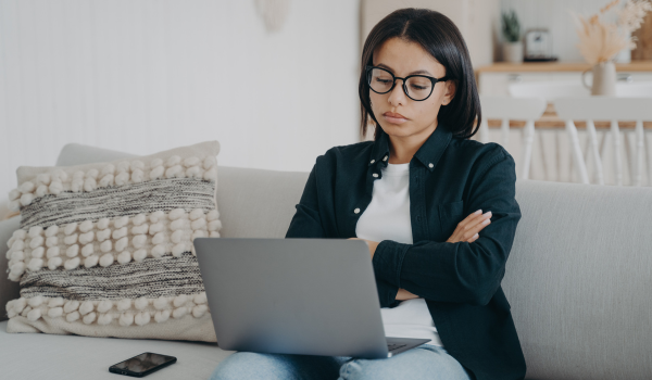 Social Media Scams Warning Signs: How to Avoid Them | ATFCU